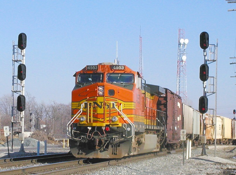 BNSF 4553 Q634